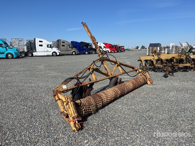 Schmeiser 14 ft Semi-Mount Packer | Ritchie Bros. Auctioneers