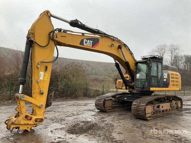 2015 Cat 352F Tracked Excavator | Ritchie Bros. Auctioneers