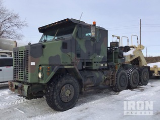 2003 Oshkosh M1070 8x8 Heavy Haul Tri/A Day Cab Truck Tractor in ...