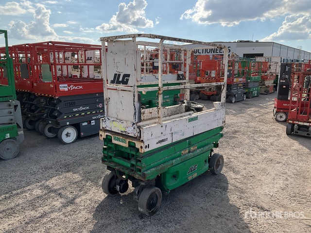 2015 JLG 1930ES Electric Scissor Lift | Ritchie Bros. Auctioneers