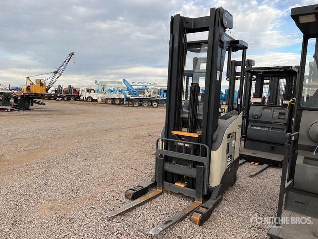 2017 Crown 5700 Order Picker | Ritchie Bros. Auctioneers