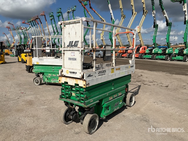 2015 JLG 2032ES Electric Scissor Lift | Ritchie Bros. Auctioneers