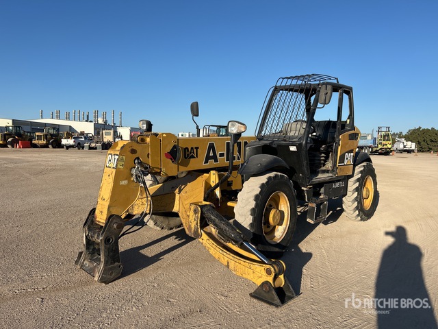 2005 Cat TH360B Telehandler | Ritchie Bros. Auctioneers