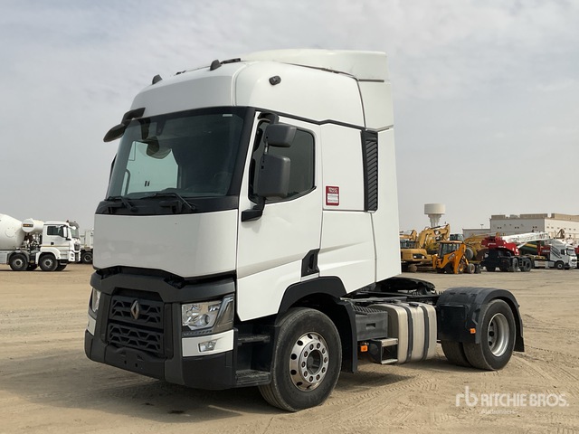 2016 Renault 4x2 S/A Sleeper Truck Tractor | Ritchie Bros. Auctioneers