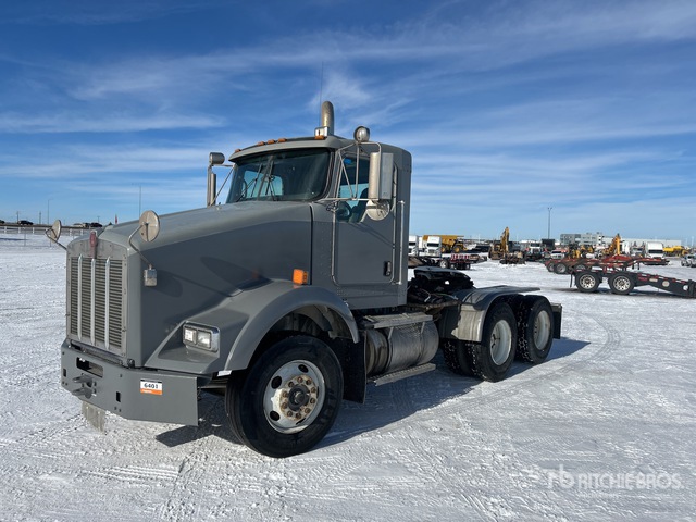 2009 Kenworth T800 6x4 T/A Day Cab Truck Tractor | Ritchie Bros. Auctioneers
