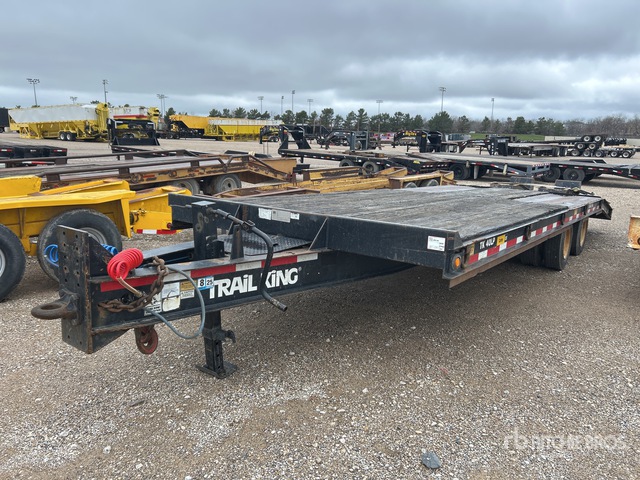 2014 Trail King TK40 26 ft T/A Equipment Trailer | Ritchie Bros ...