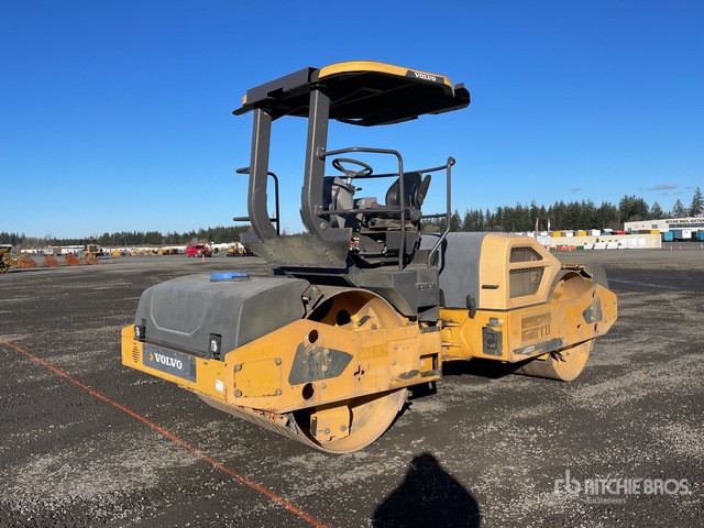 2015 Volvo DD110B Double Drum Roller | Ritchie Bros. Auctioneers