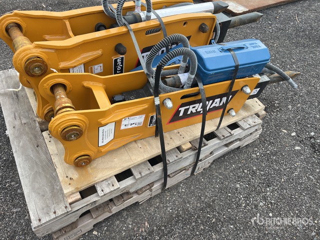 2024 Trojan 35CL 13 in Hydraulic Breaker - Fits Cat 303, 303.5, 304 ...
