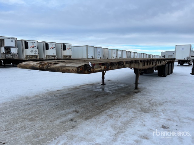 1996 Alco 48 ft Tri/A Flatbed Oilfield Trailer | Ritchie Bros. Auctioneers