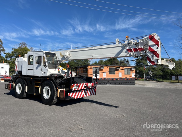 1990 Tadano TR-200 22 t 4x4 Rough Terrain Crane | Ritchie Bros. Auctioneers
