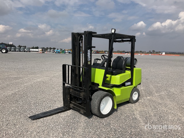 Clark CGP30 5500 lb Cushion Tire Montacargas / Forklift | Ritchie Bros ...