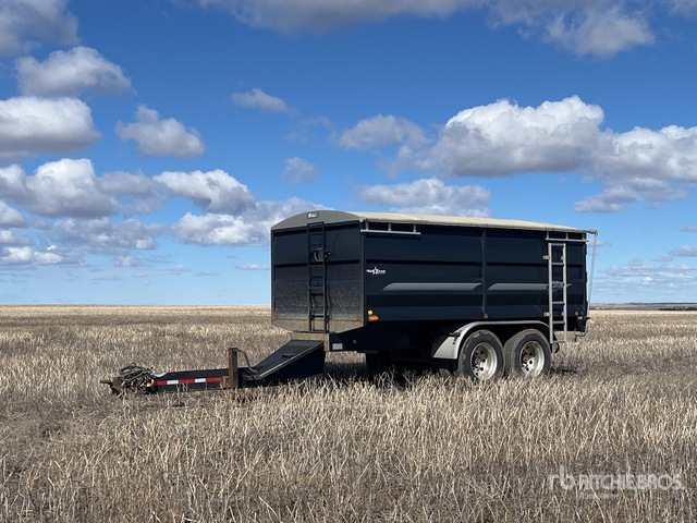 2013 Neustar 18 ft T/A Pup Grain Trailer | Ritchie Bros. Auctioneers