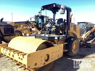 2015 Cat CS44B Smooth Drum Compactor in Birmingham, Alabama, United ...