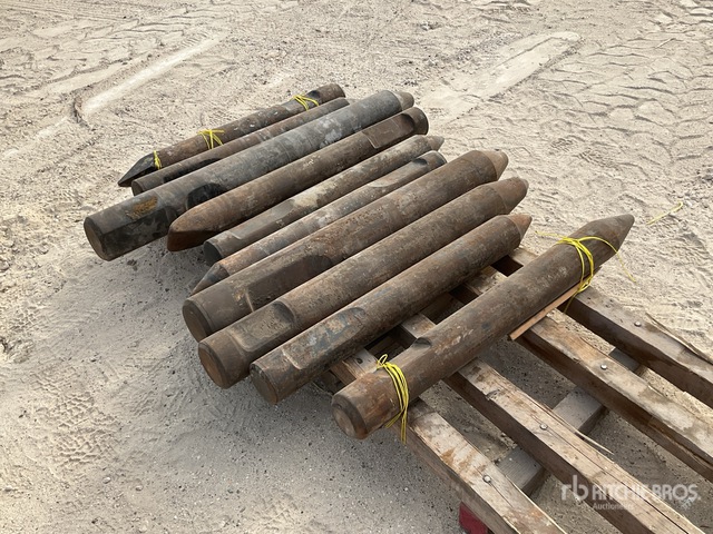 Quantity of (10) Chisel - Fits Hydraulic Breakers | Ritchie Bros ...