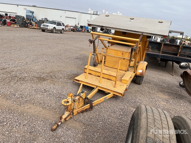 1990 Flex-O-Lite Arrow Board | Ritchie Bros. Auctioneers