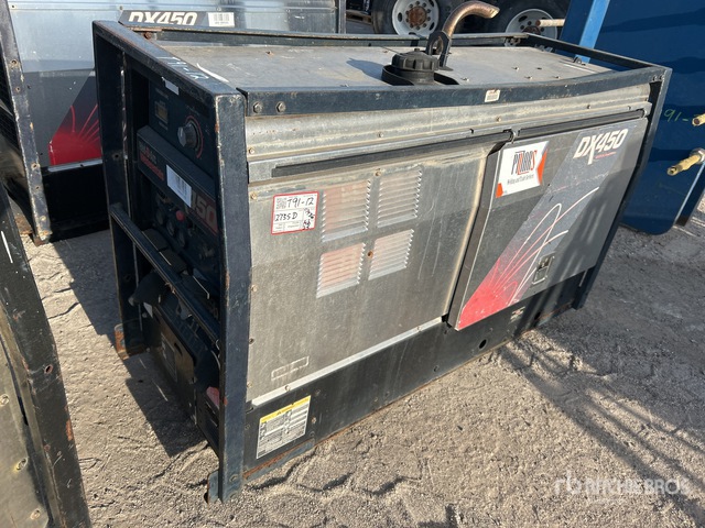 2013 Lincoln DX450 450 A Engine Driven Welder | Ritchie Bros. Auctioneers