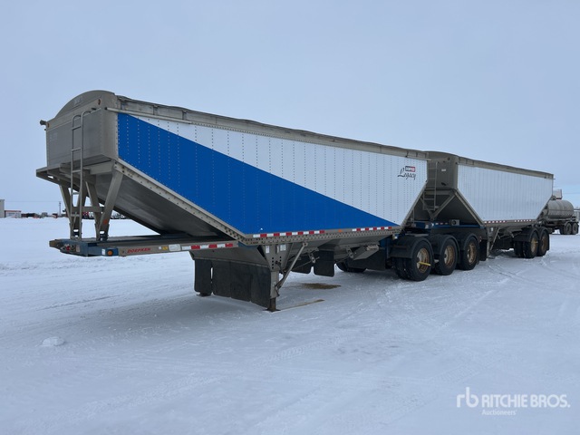 2017 Doepker Legacy Super B-Train Grain Trailer | Ritchie Bros. Auctioneers