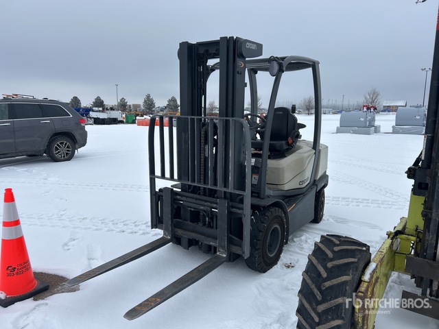 Crown Encore C2 4350 lb Pneumatic Tire Forklift | Ritchie Bros. Auctioneers