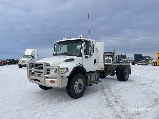 2014 Freightliner M2 106 4x4 Cab and Chassis | Ritchie Bros. Auctioneers