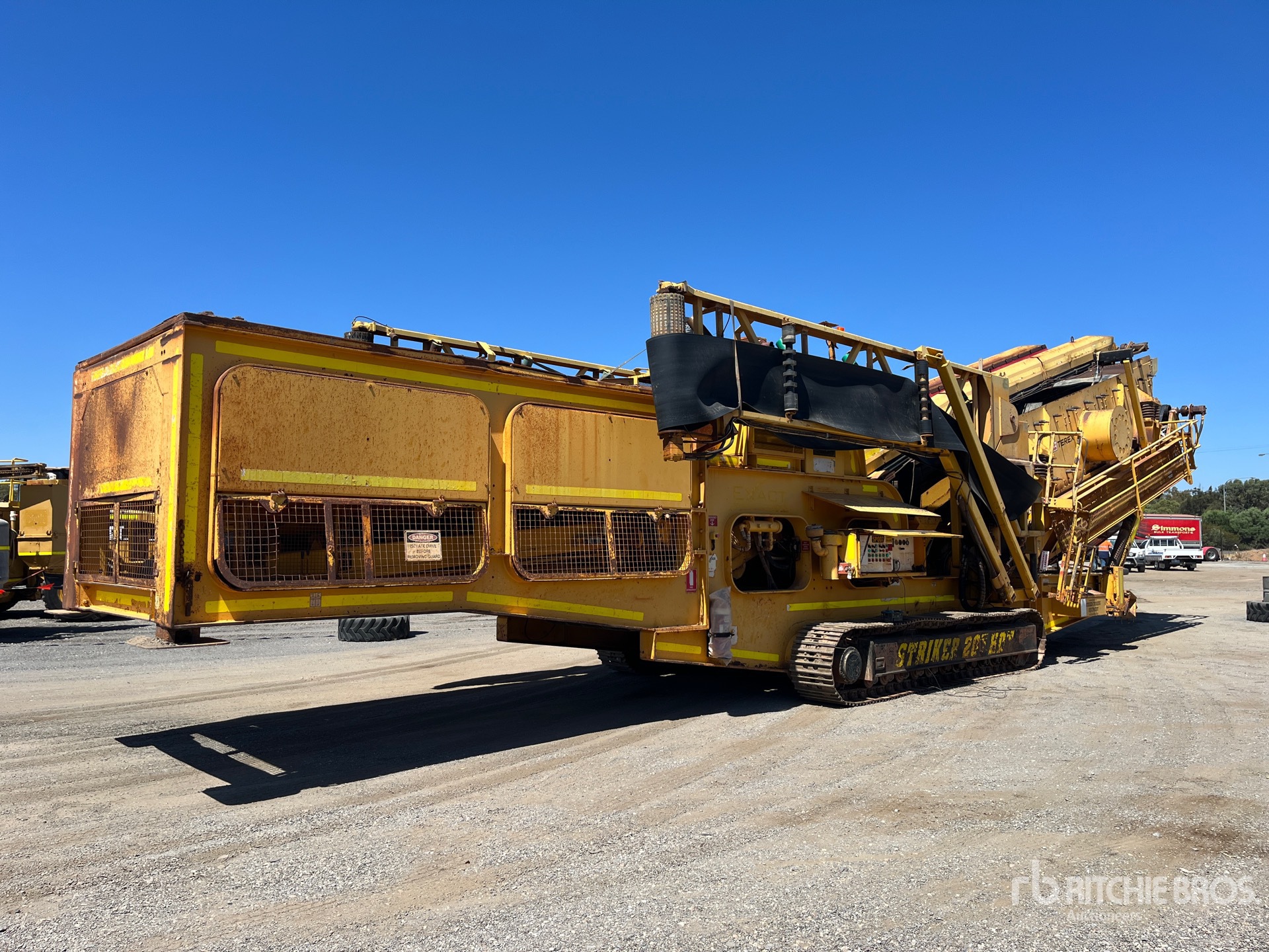 2004 Striker SC 207 Tracked Screen Plant | Ritchie Bros. Auctioneers