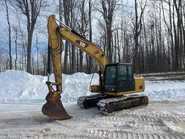 2016 Cat 313F L GC Tracked Excavator | Ritchie Bros. Auctioneers