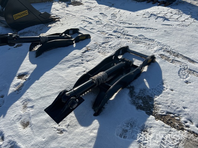 Dynamic 80 14 in Hydraulic Excavator Thumb (Unused) | Ritchie Bros ...