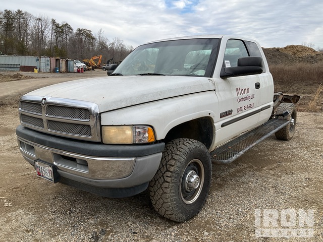 2001 Dodge Ram 2500 4x4 Extended Cab Cab and Chassis in Port Tobacco ...