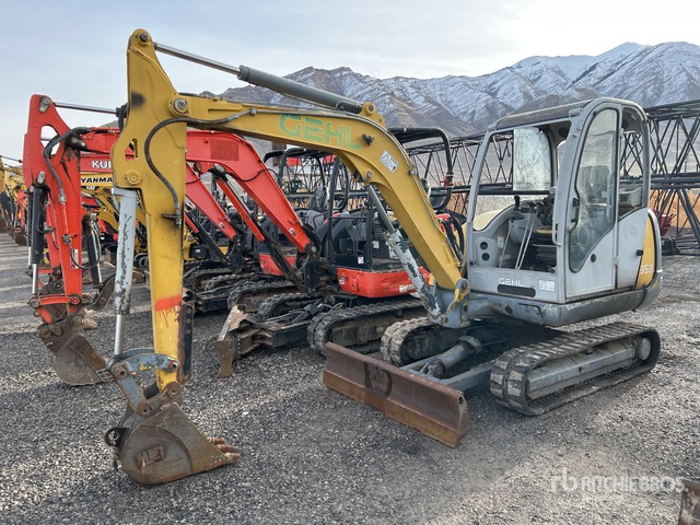 2007 Gehl 353 Mini-pelle (Inoperable) | Ritchie Bros. Auctioneers
