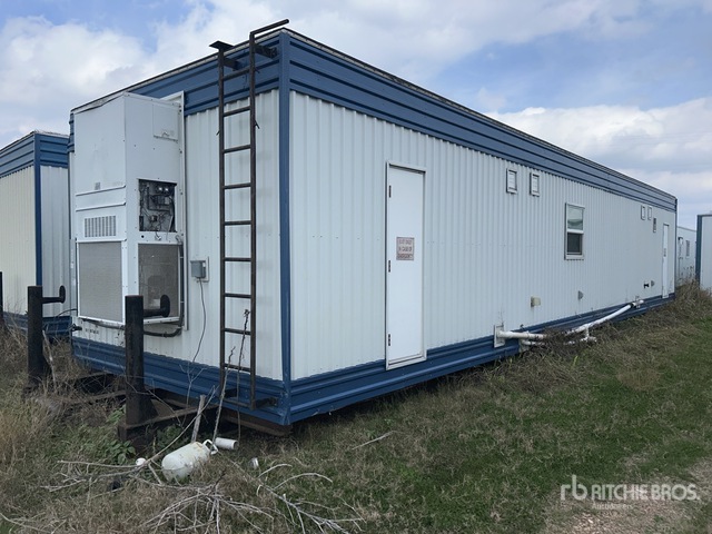 Britco 13 ft 5 in X 52 ft Skid Mounted Crew House | Ritchie Bros ...