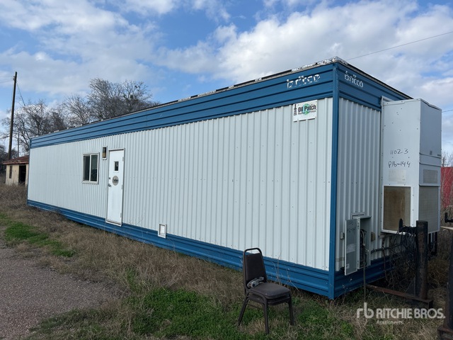 Britco 13 ft 5 in X 52 ft Skid Mounted Crew House | Ritchie Bros ...