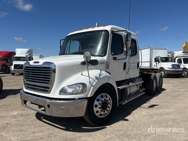 2020 Freightliner M2 112 6x4 Crew Cab Cabina per trattore stradale ...