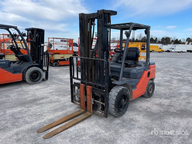 2021 Toyota 8FDU30 5550 lb Pneumatic Tire Chariot Élévateur | Ritchie ...