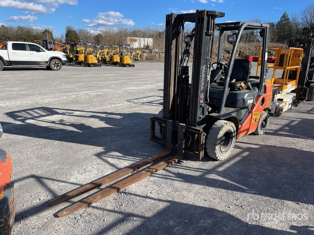 2018 Toyota 8FGU25 4500 lb Pneumatic Tire Chariot Élévateur | Ritchie ...
