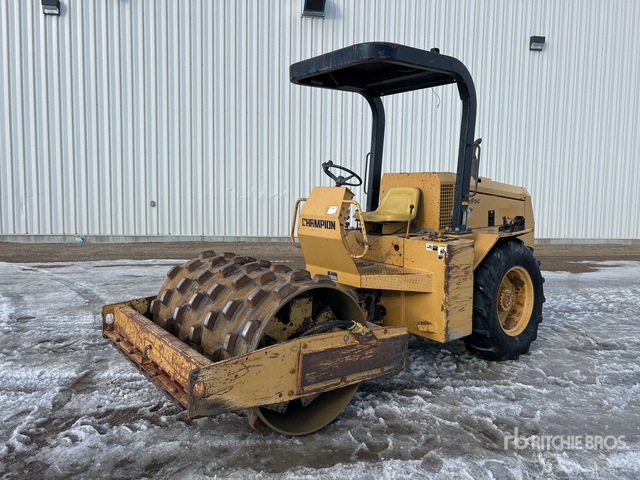 Champion 600P Padfoot Drum Compactor | Ritchie Bros. Auctioneers