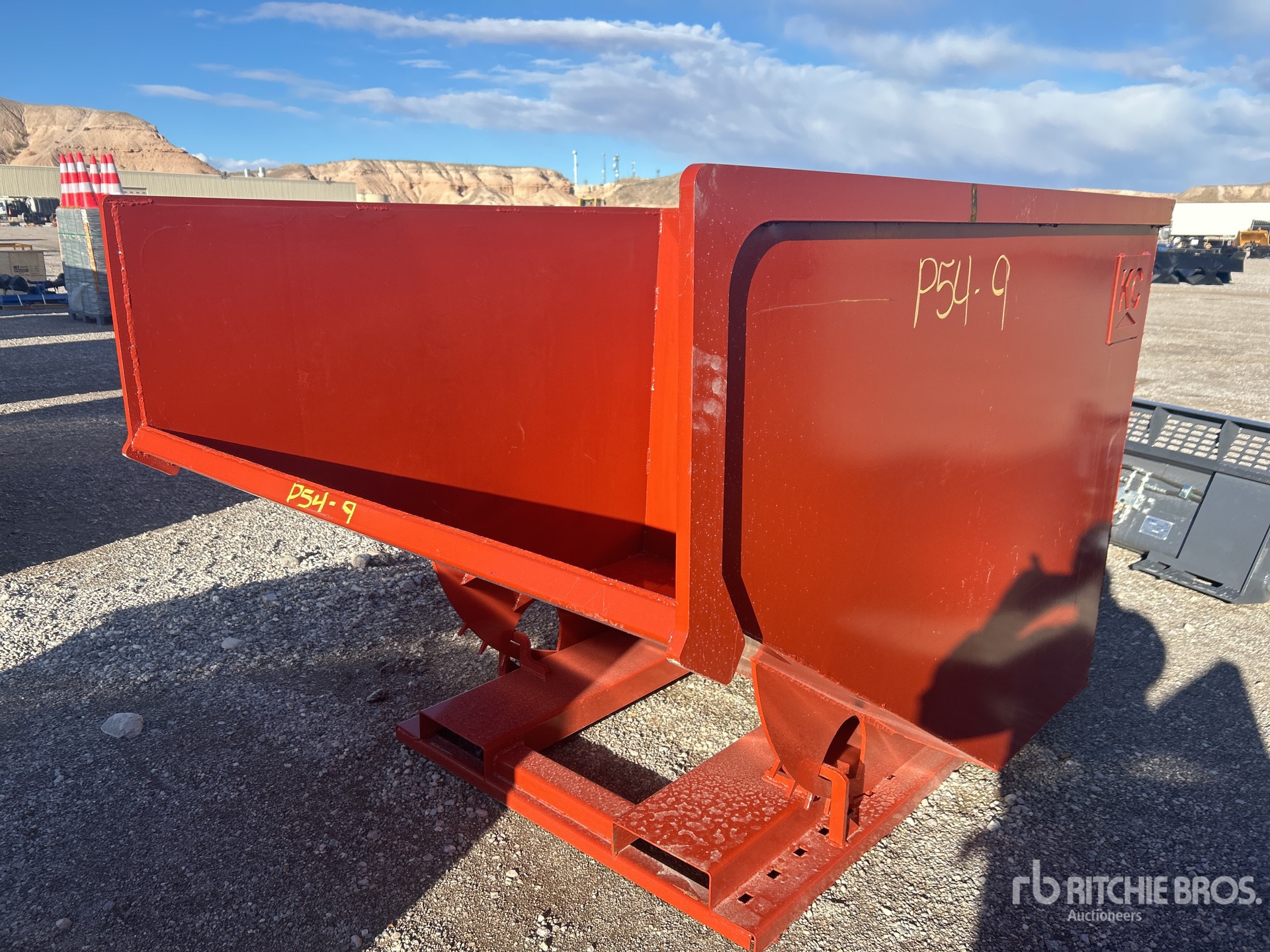 2025 Kit Containers SDH3YLD Self-Dumping Hopper | Ritchie Bros. Auctioneers