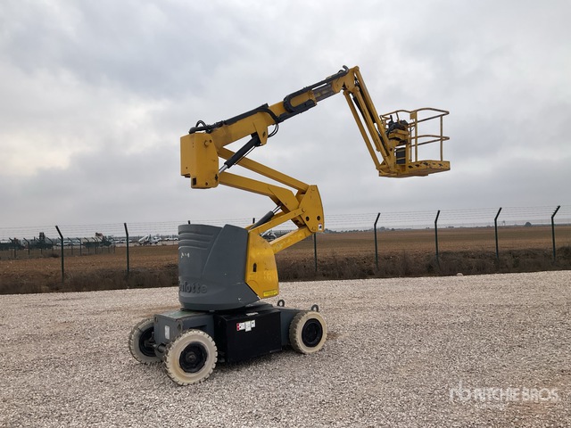 2004 Haulotte HA12IP 2WD Electric Articulating Boom Lift | Ritchie Bros. Auctioneers
