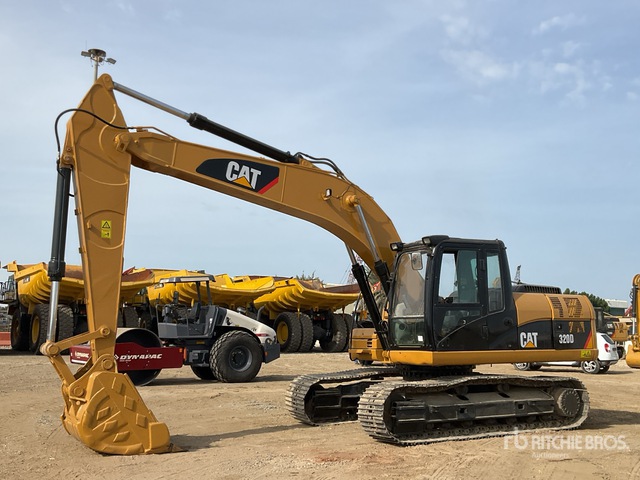 2011 Cat 320D Tracked Excavator | Ritchie Bros. Auctioneers
