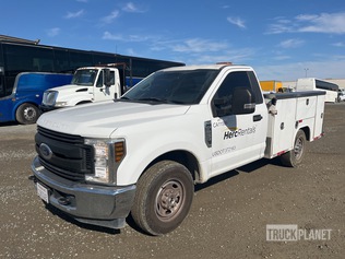 2019 Ford F-250 XL 4x2 Service Truck in Perris, California, United ...
