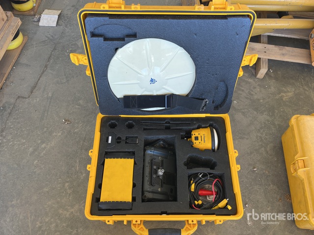 Trimble Grade Control Kit Grade Control System | Ritchie Bros. Auctioneers