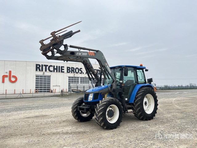 2004 New Holland TL100 4WD Tractor | Ritchie Bros. Auctioneers
