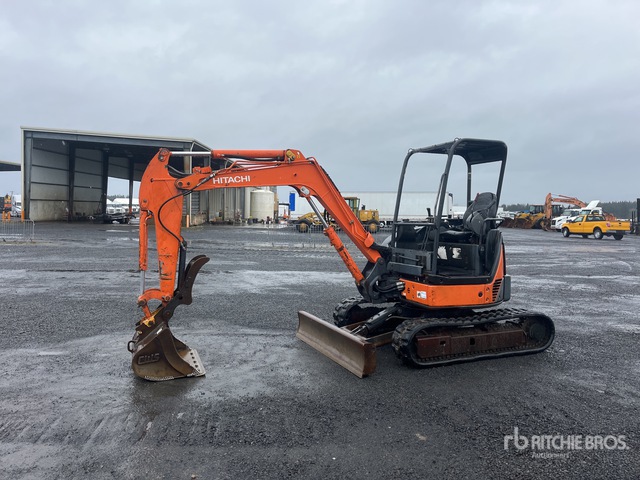 2006 Hitachi ZX35U-2 を見 Mini Excavator | Ritchie Bros. Auctioneers