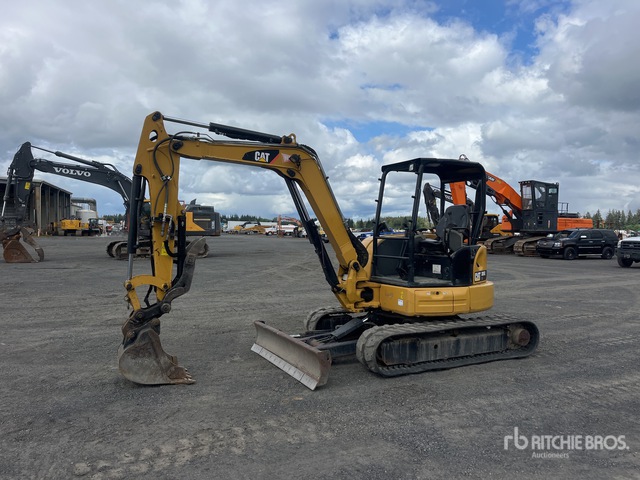 2017 Cat 305E2 CR Mini Excavator | Ritchie Bros. Auctioneers