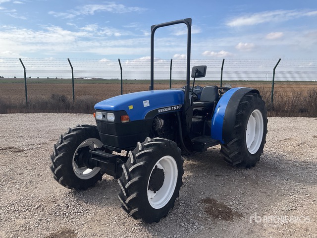 2002 New Holland TN80F 4WD Tractor Agrícola | Ritchie Bros. Auctioneers
