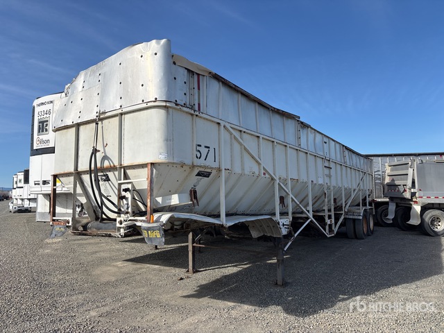 1995 Eagle 42 ft T/A Live Bottom Trailer | Ritchie Bros. Auctioneers