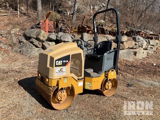2015 Cat CB14B Double Drum Roller in Oakland, New Jersey, United States ...