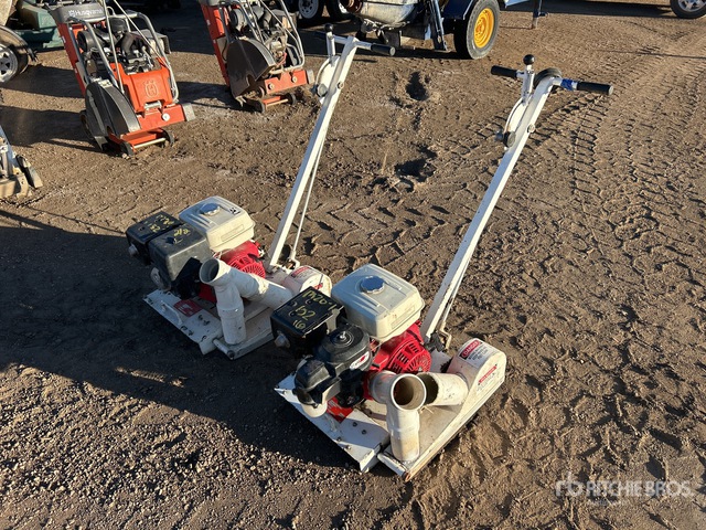 Quantity of (2) Joe Due Blades Crack Chaser Saw | Ritchie Bros. Auctioneers