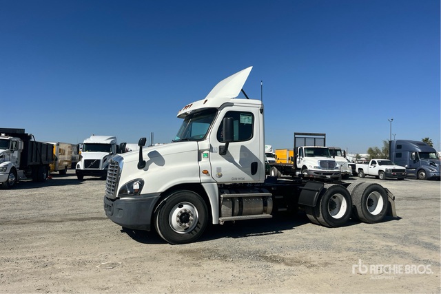 2017 Freightliner Cascadia 125 6x4 T/A Day Cab Truck Tractor | Ritchie ...