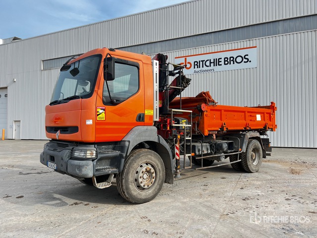 Fassi F95A.22 4310 kg Articulated Boom on 2005 Renault 4x2 Camion Benne Avec Grue Dump Truck ...