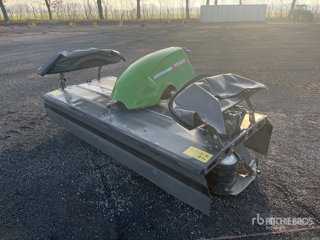 2022 Fendt Slicer 310 F Front Disc Mower | Ritchie Bros. Auctioneers