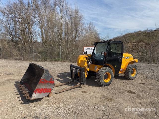2011 JCB 520-40 4WS Chariot Telescopique Telehandler | Ritchie Bros ...